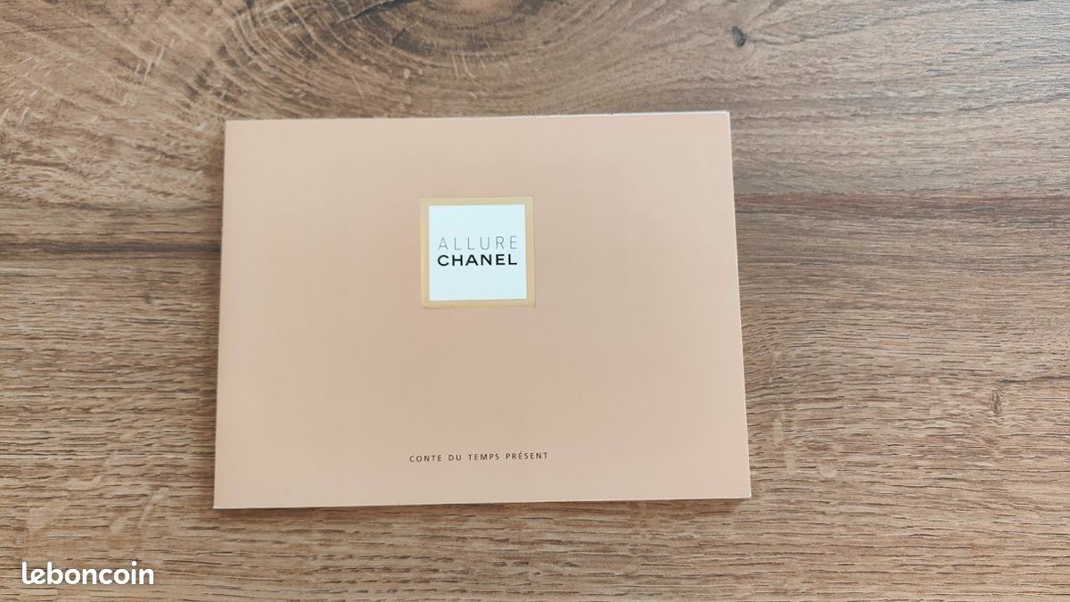 Chanel - Conte du temps présent "Allure" (1996) - Collection