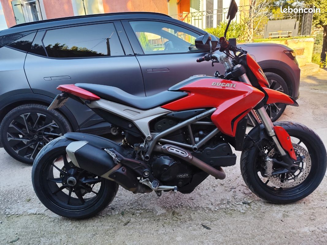 Ducati hyperstrada/hypermotard 821 - Motos