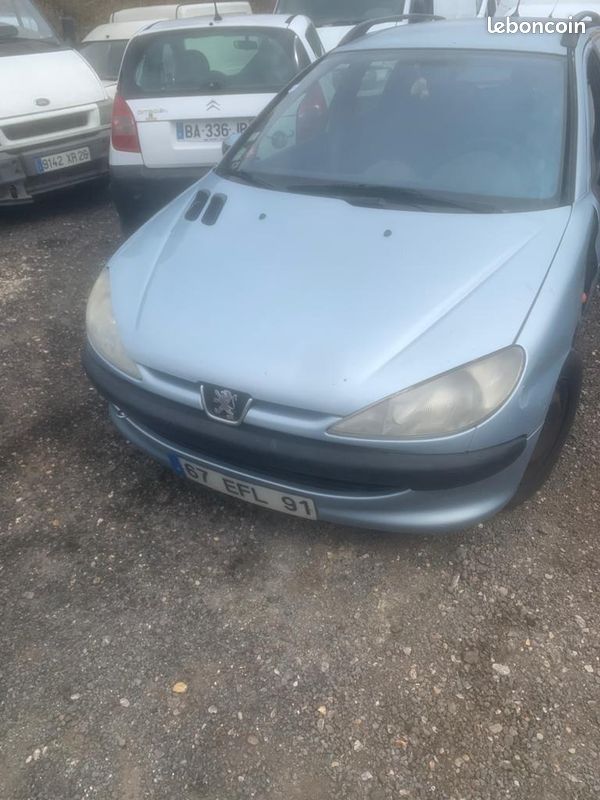 PEUGEOT 206 SW 2.0 HDi 90cv - Équipement auto