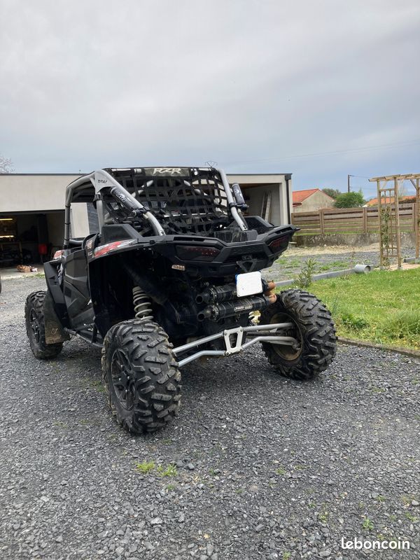Polaris rzr 1000 turbo - Motos