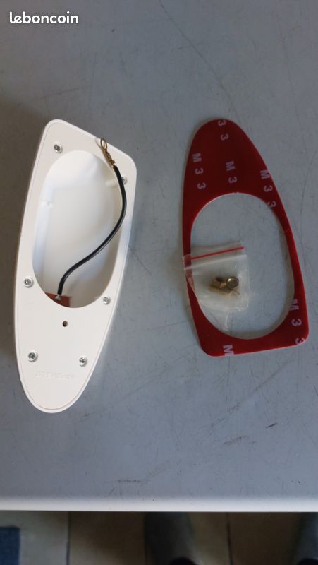 Ailerons antenne radio - Équipement auto