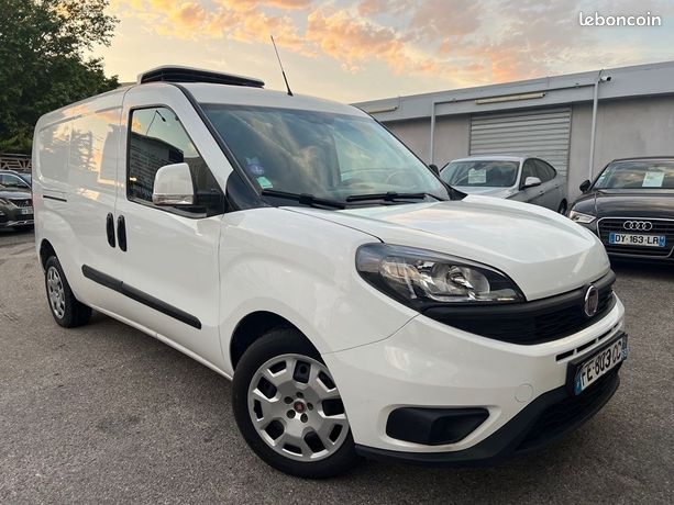 Utilitaires et fourgons Essence d'occasion - leboncoin