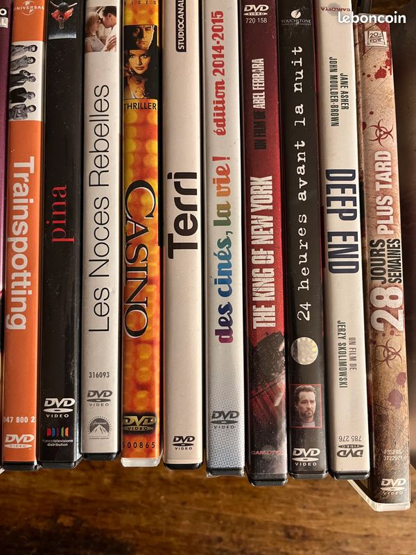 Large collection de DVD à vendre - DVD - Films