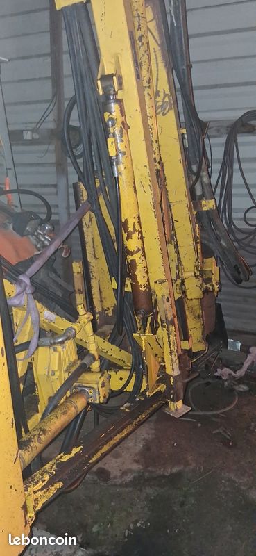 Épareuse rousseau 4 20 avec rotor marteau - Matériel agricole