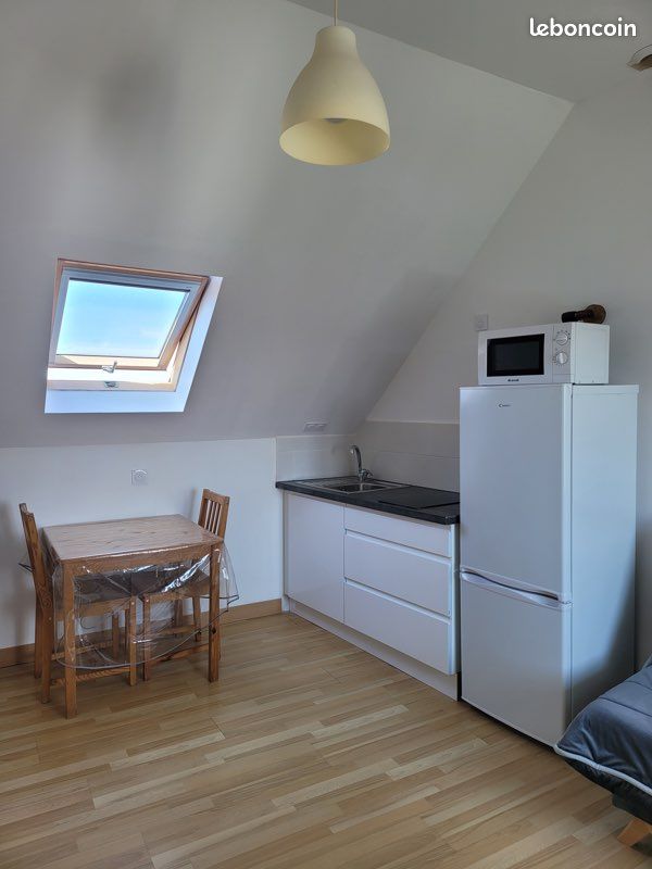 À louer studio meublé - Locations