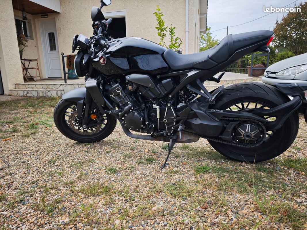 Honda cb1000r black edition - Motos