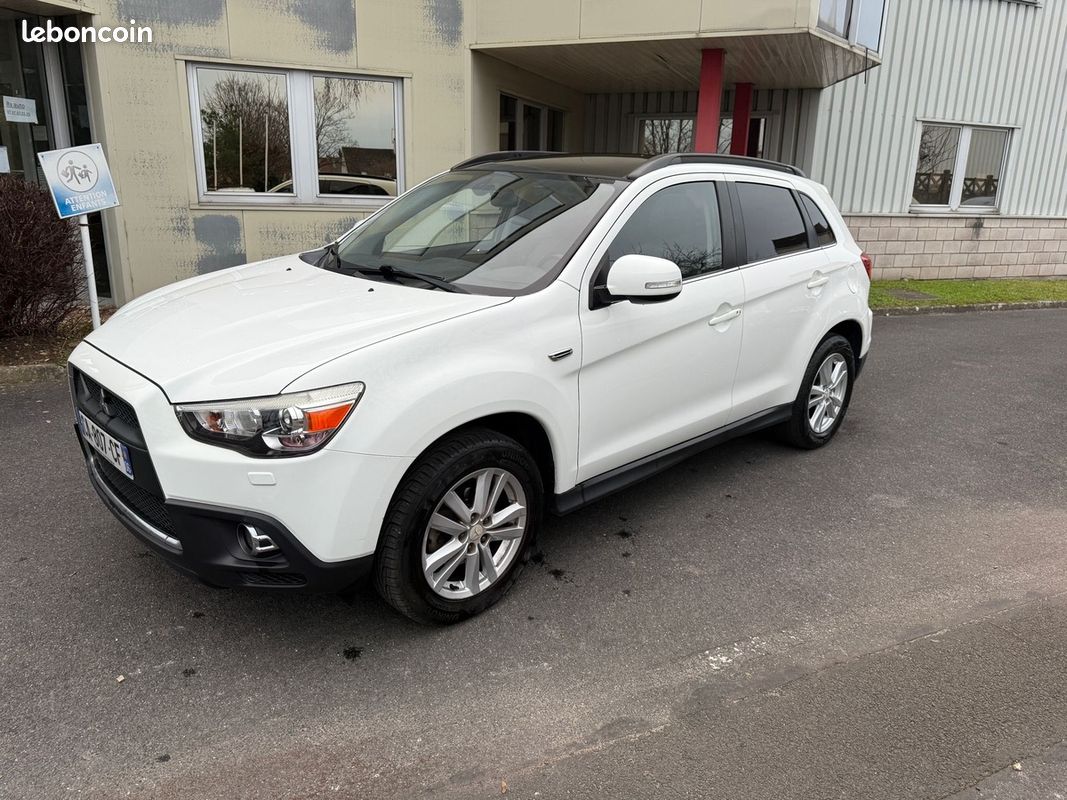 Mitsubishi ASX 1.8 D-ID 150 CV style 4X CBLeux crit2 - Voitures