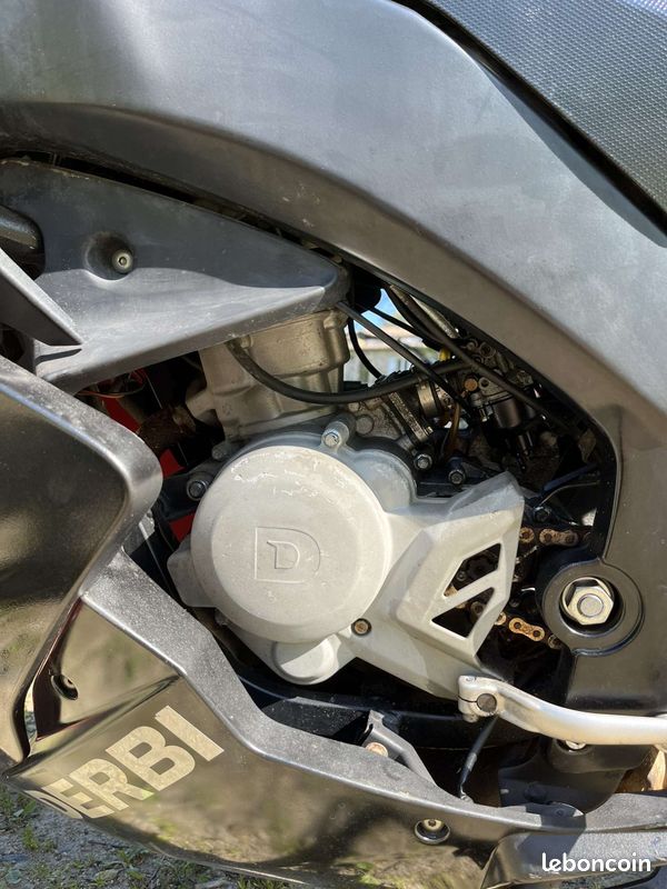 Derbi gpr 50 - Motos