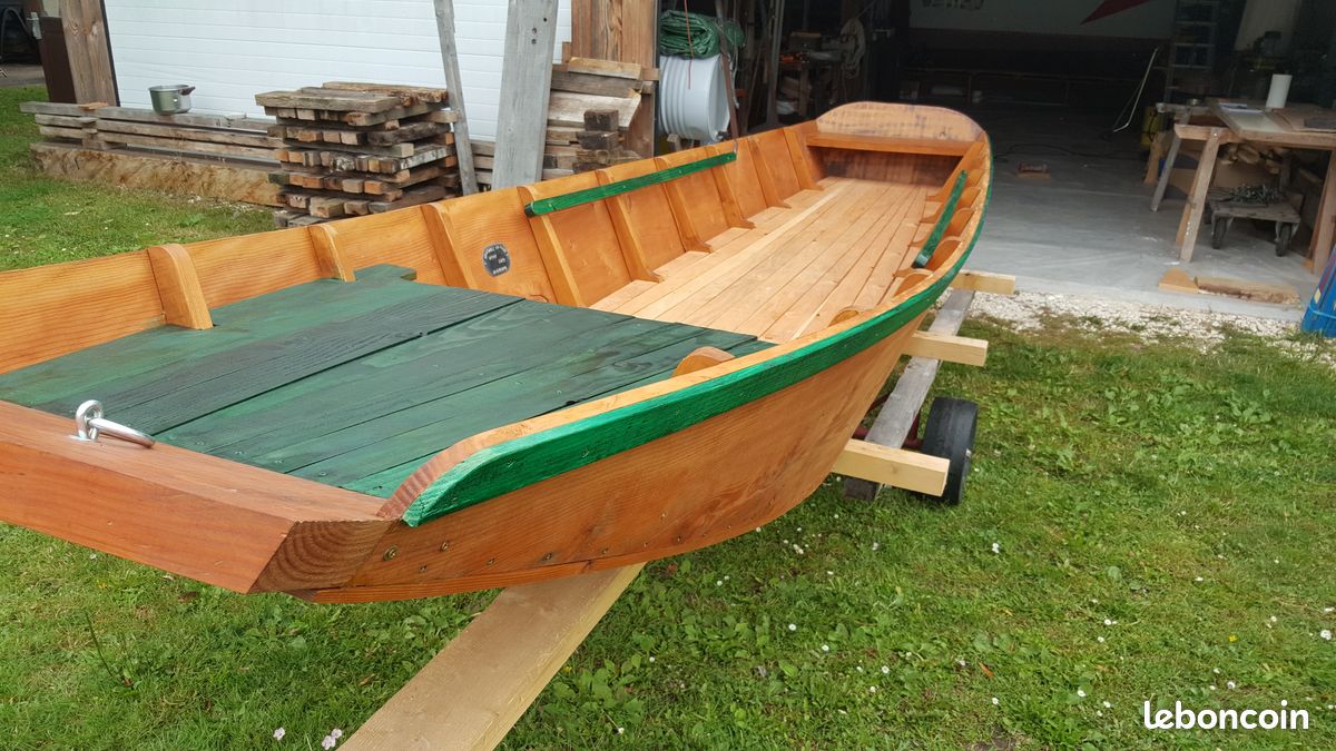 Barque en bois de Loire - Nautisme