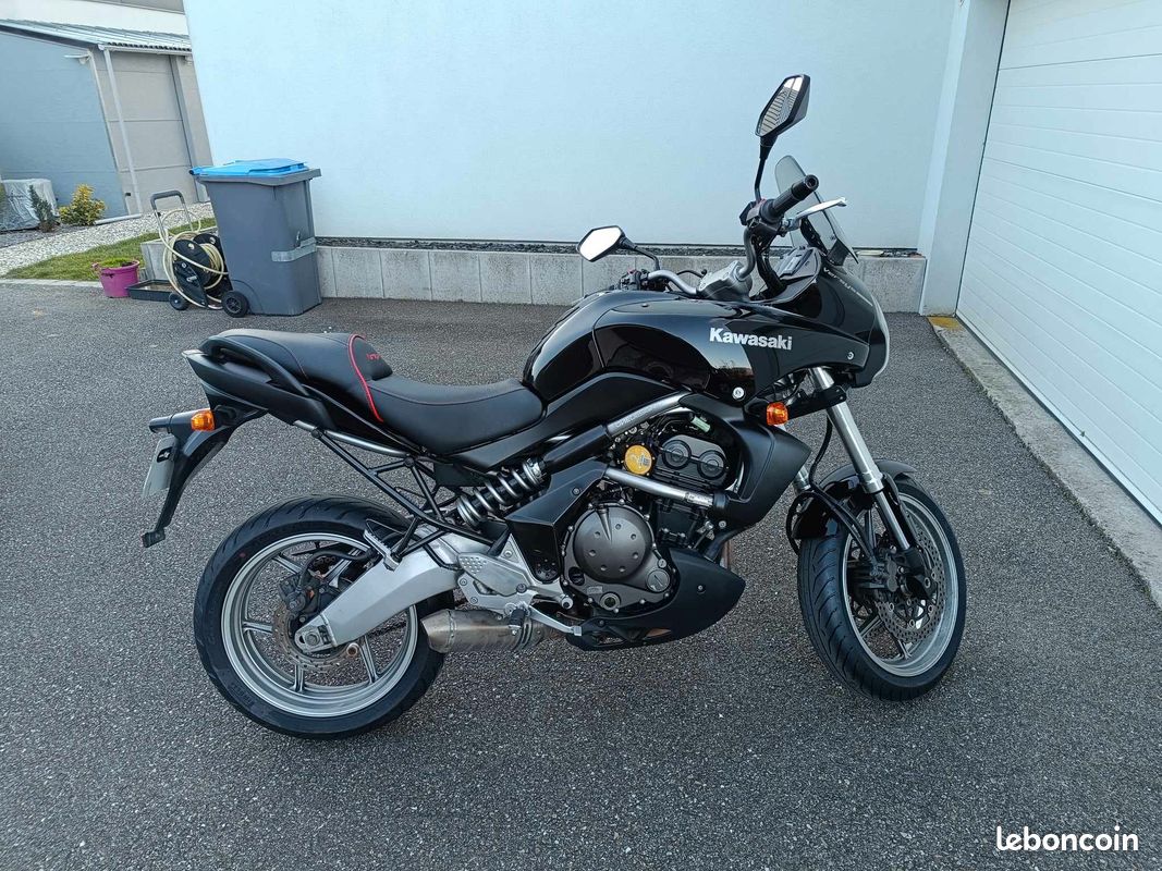 2008 Kawasaki versys 650 comme neuve - Motos