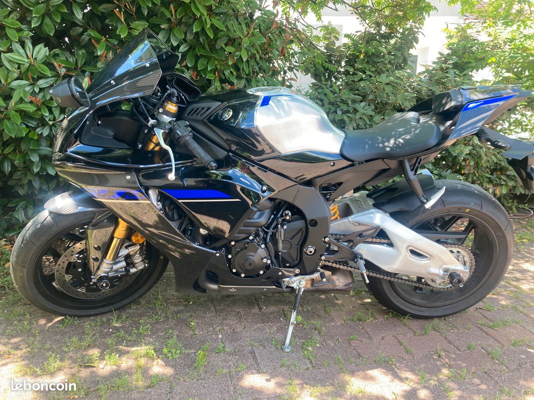Yamaha R1M 2024 - Motos