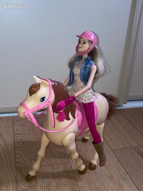 Barbie et son cheval qui marche - Jeux & Jouets