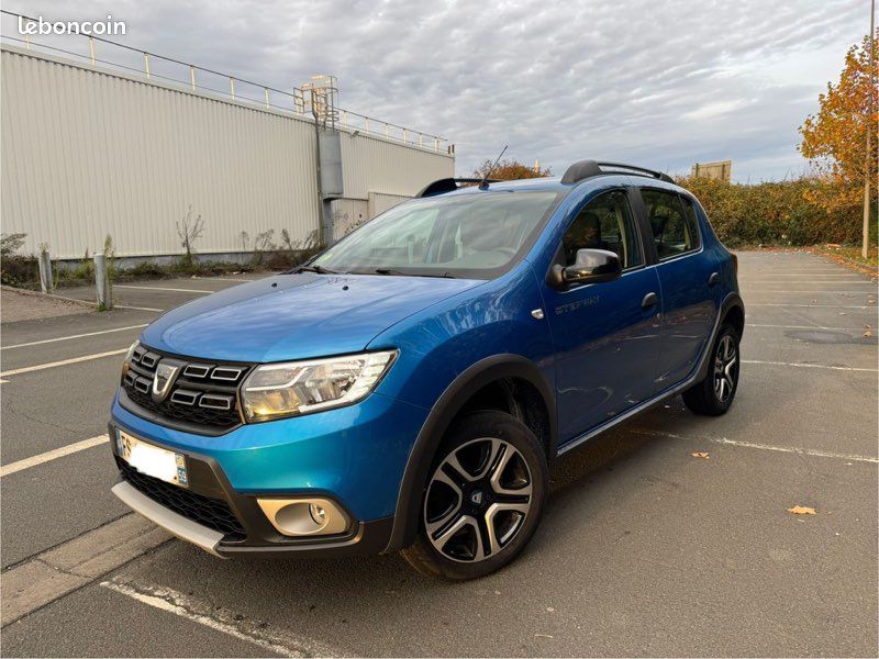 Dacia Sandero STEPWAY blue dci 95 - Voitures