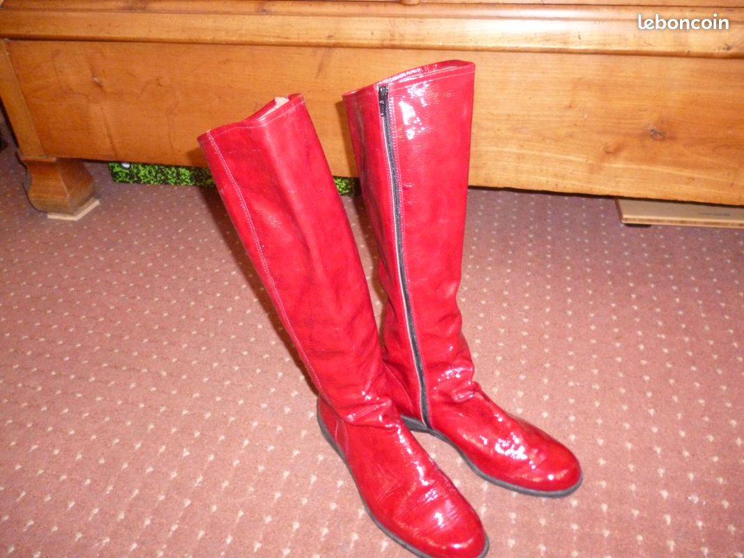 Bottes en cuir rouge cuir vernis marque ARCHE pointure 37 - Chaussures