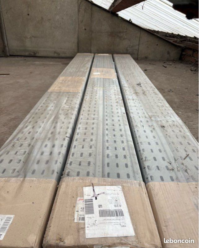 Chemin de cable PVC 200x50 LEGRAND - Bricolage