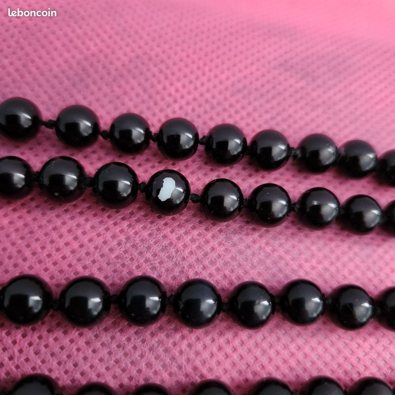 Long collier de perles noires brillantes - Montres & Bijoux