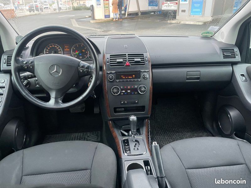 Voiture Mercedes a170 élégance - Voitures