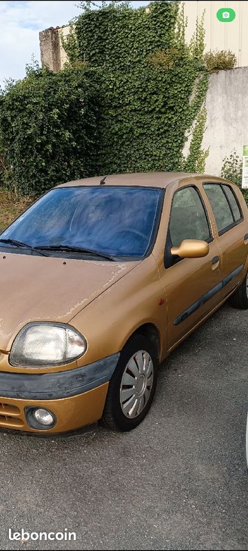 Clio 2 HS - Voitures