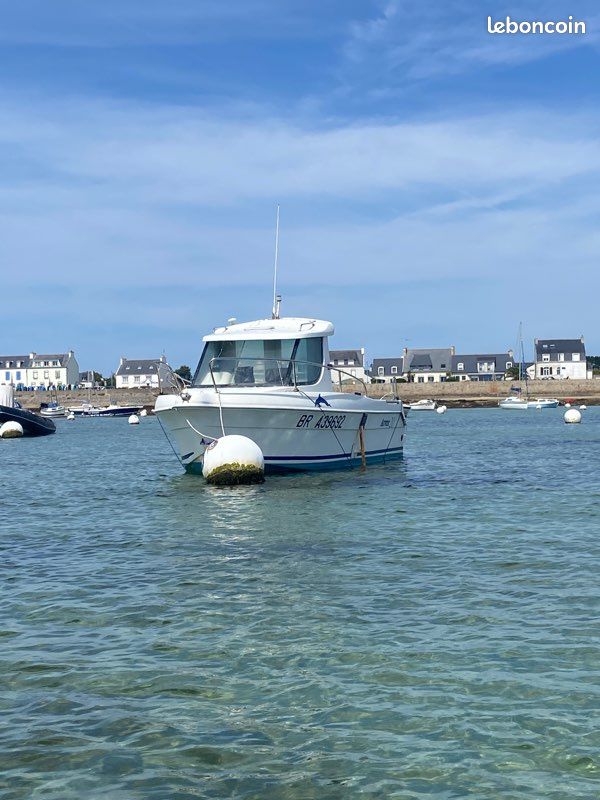 Bateau pêche ARVOR 20 - Nautisme