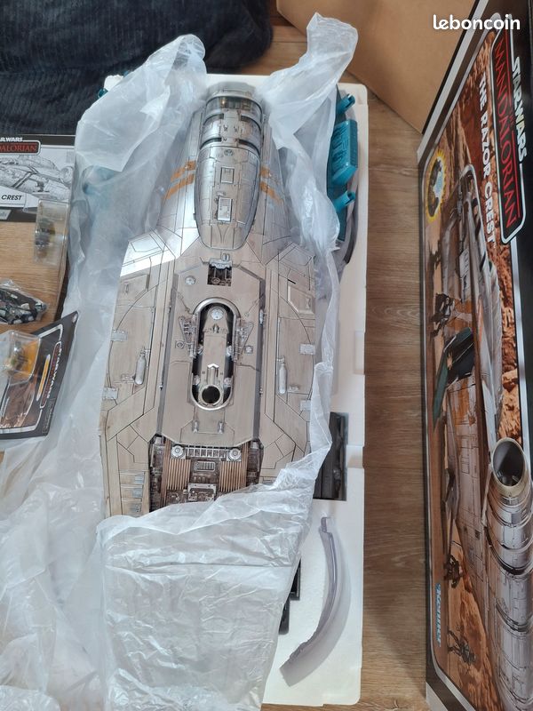 Star Wars Razor Crest Haslab neuf - Collection