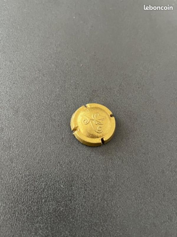 2 capsules de champagne générique feuille estampée - Collection
