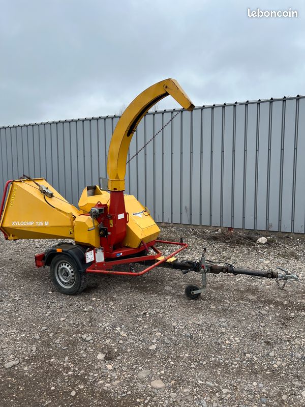 Broyeur Professionnel Rabaud XYLOCHIP 125 M – Diesel - 197h - Jardin ...