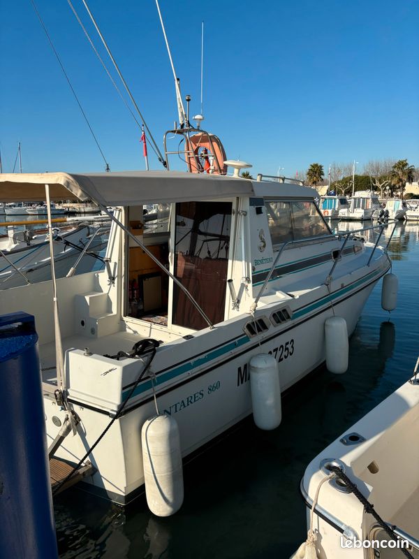 Bateau Antares 860 - Nautisme