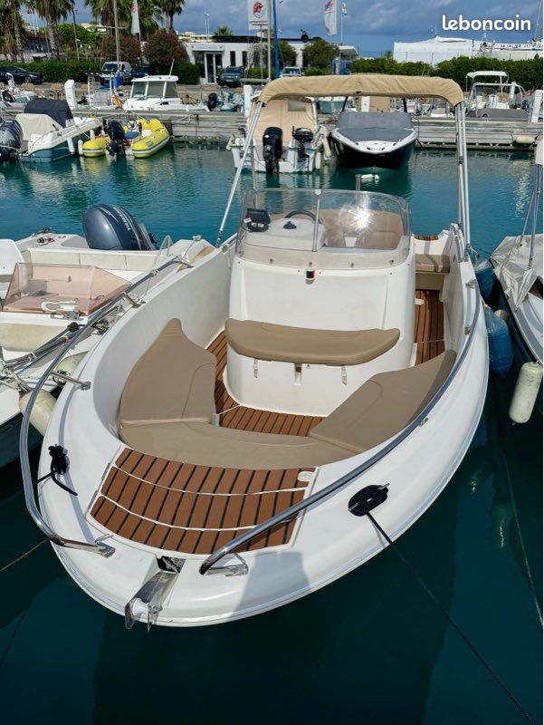 Jeanneau Cap Camarat 6.5 CC (130h) - Ultra équipé + Yamaha 150 ch ...