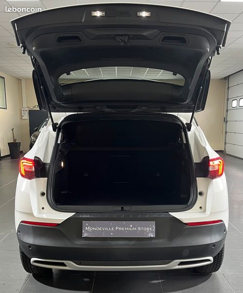 Opel Grandland X 1.5 S&S 130 AT8 GPS/CLIM/1E MAIN - Voitures