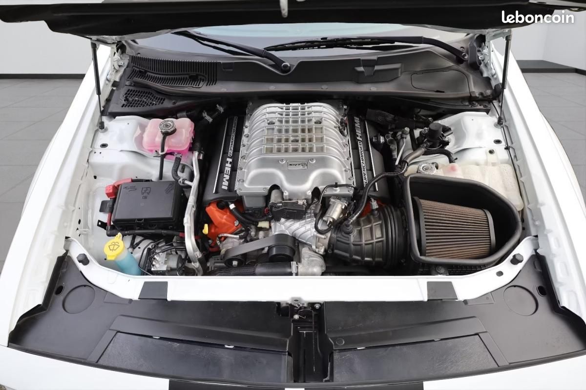 Dodge Challenger SRT Hellcat Widebody • 6.2 V8 717ch Cuir Suspension ...