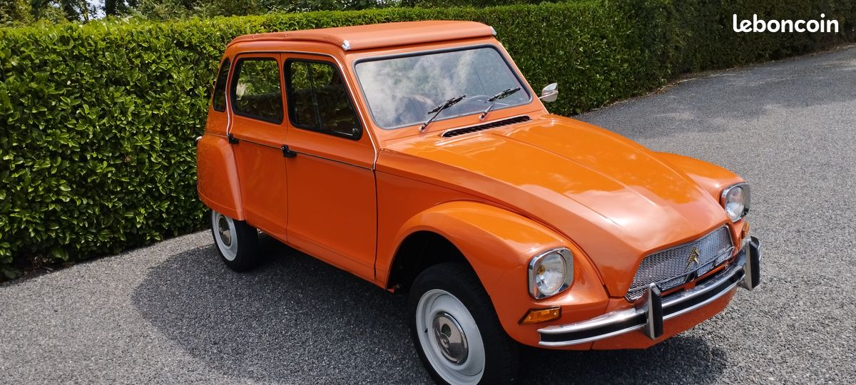 Dyane orange Ténéré - Voitures