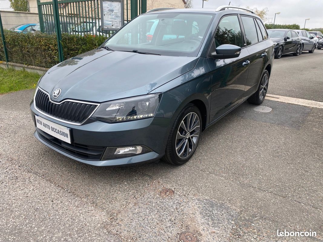 Skoda Fabia III COMBI 1.4 TDI 90 GREEN TEC ACTIVE - Voitures