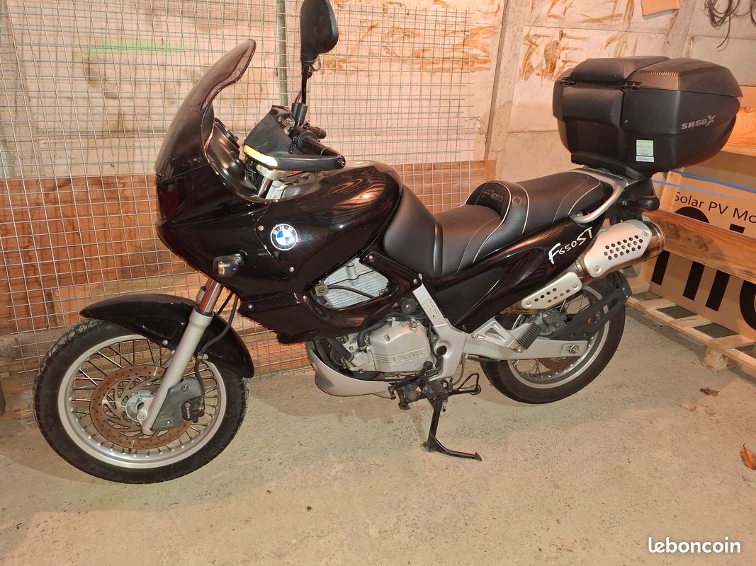 Moto bmw f650st - Motos
