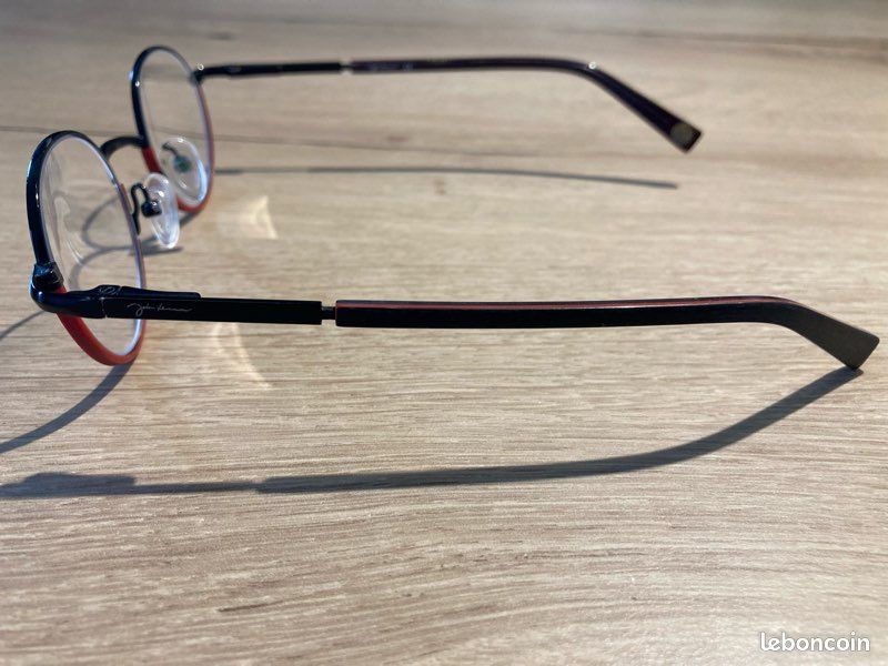 Lunettes de vue femme de la marque John Lennon, ronde rouge et noire ...