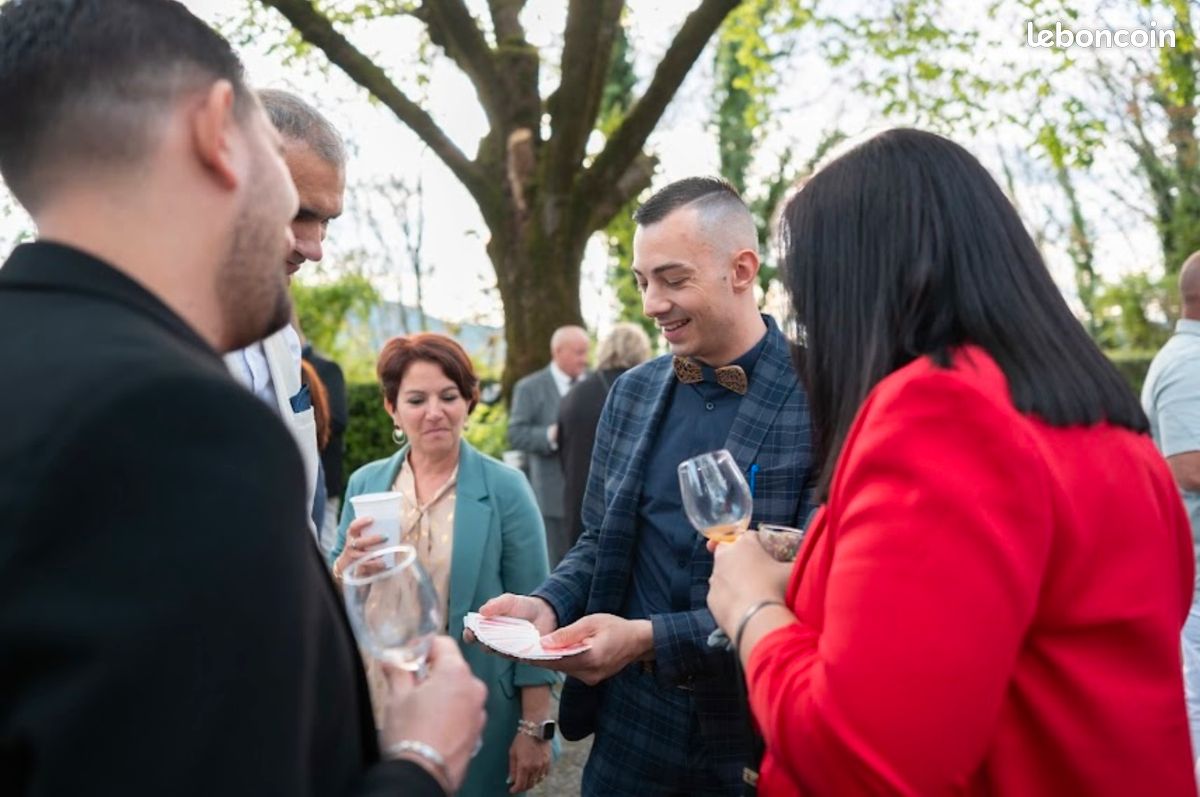 Magicien pour mariages et autres événements - Services évènementiels