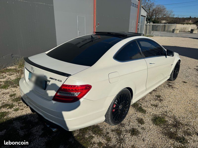 Mercedes c63 amg 457 coupé - Voitures