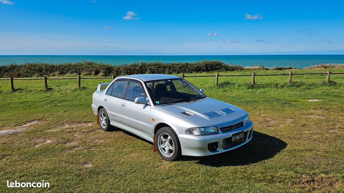 Mitsubishi Lancer EVOLUTION 1 GSR - Voitures