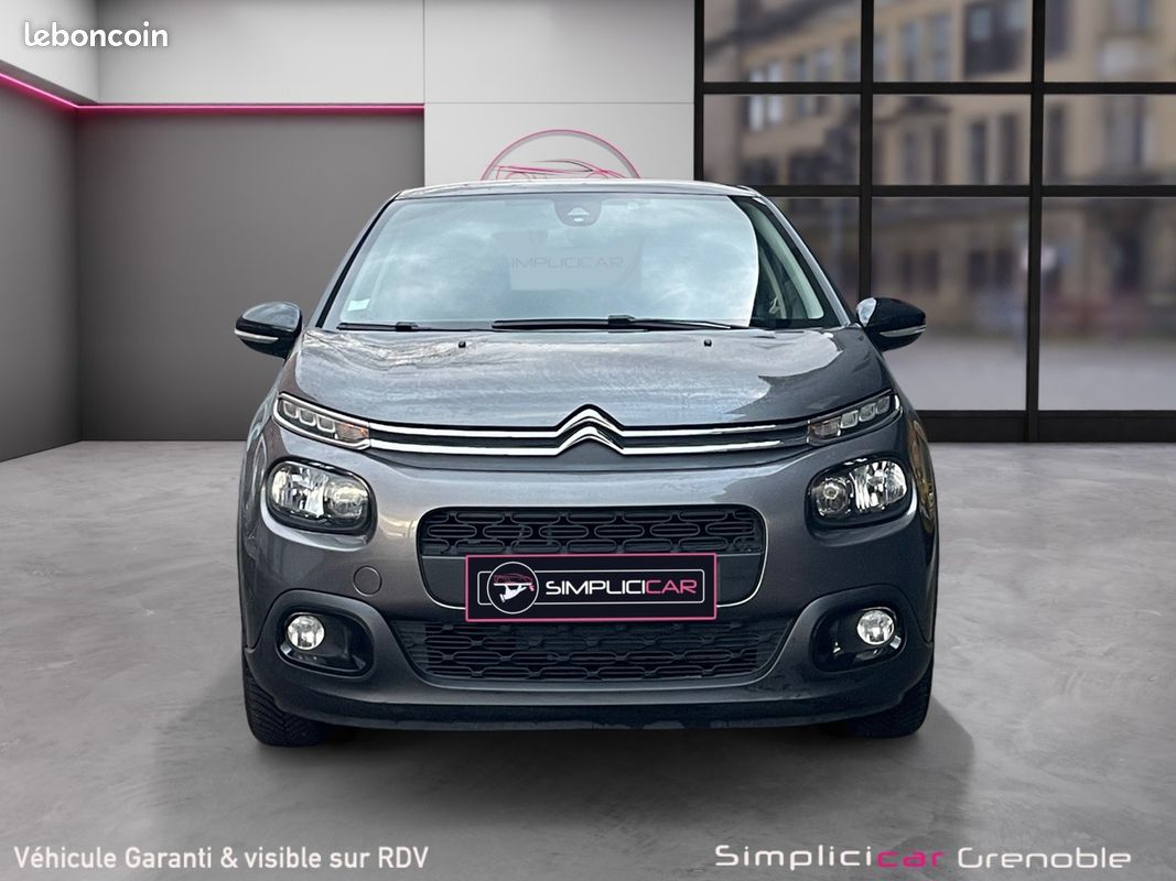 CITROEN C3 C3 PureTech 82 SS BVM5 Graphic / Distribution neuve - Voitures