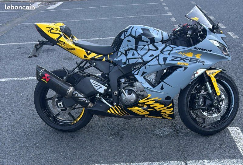 Kawasaki zx6r - Motos