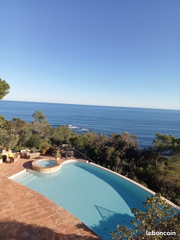 Appartement dans un mas provençal,vue mer féerique - Locations saisonnières