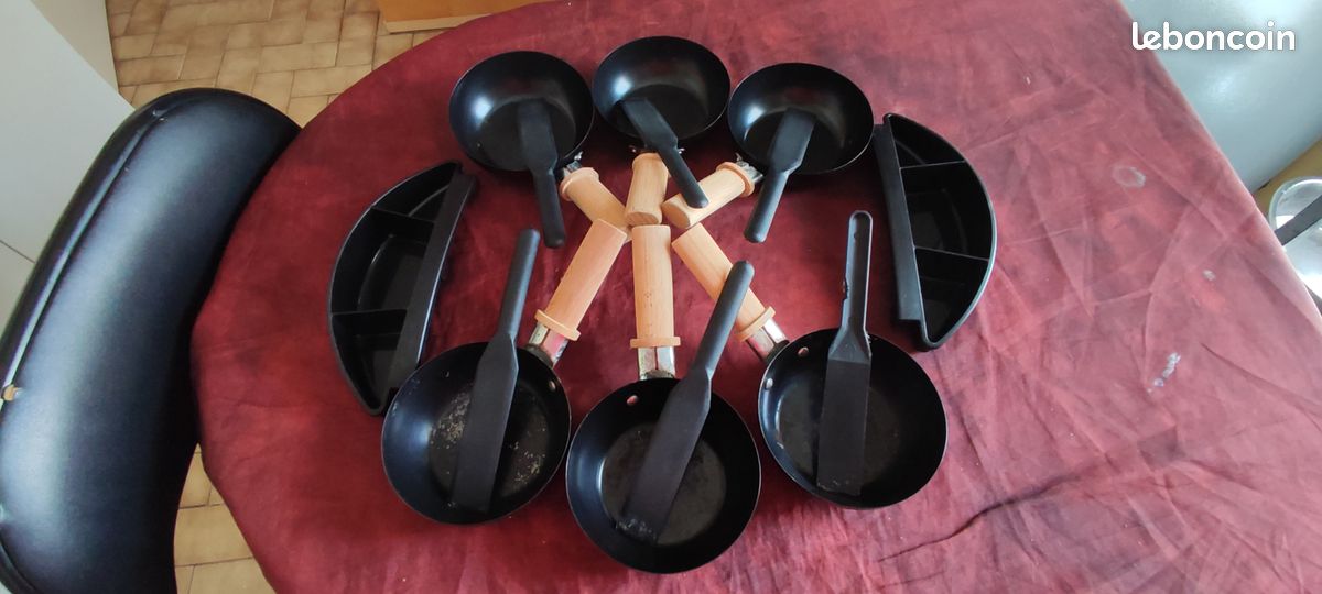 Set de 6 mini woks avec plaque de cuisson - Électroménager