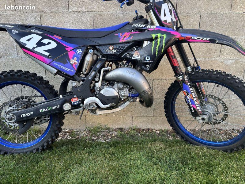 125 yz - Motos