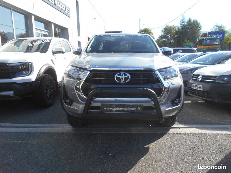 Toyota HILUX 2.8 D-4D 204CH X-TRA CABINE LEGENDE 4WD BVA RC23 - Voitures