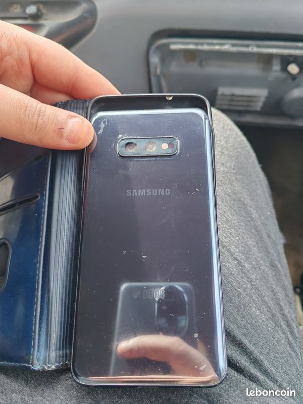 Samsung Galaxy S10e - Téléphones & Objets connectés