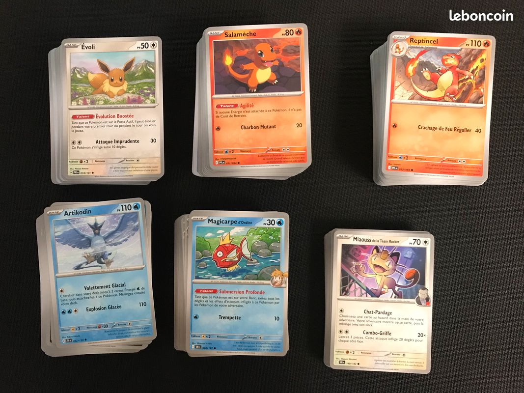 Pokémon - Lot de plus de 100 cartes avec Evoli, Artikodin, Milobellus ...
