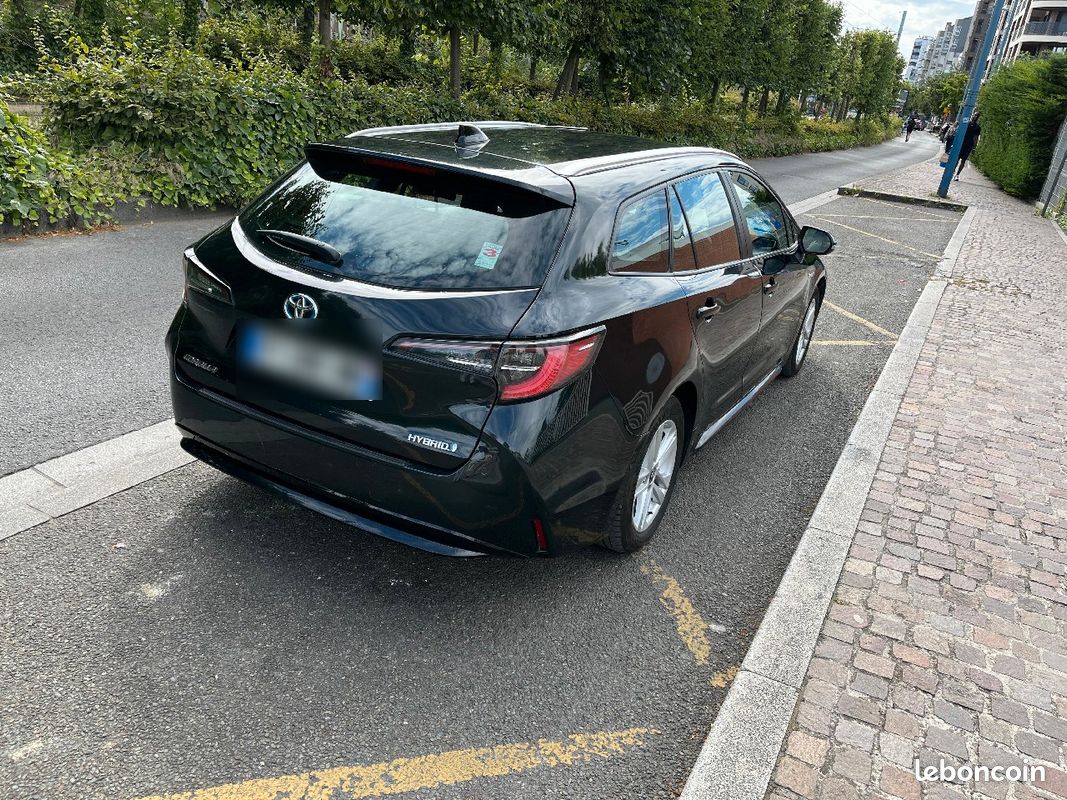Toyota corolla 122ch sw hybrid - Voitures