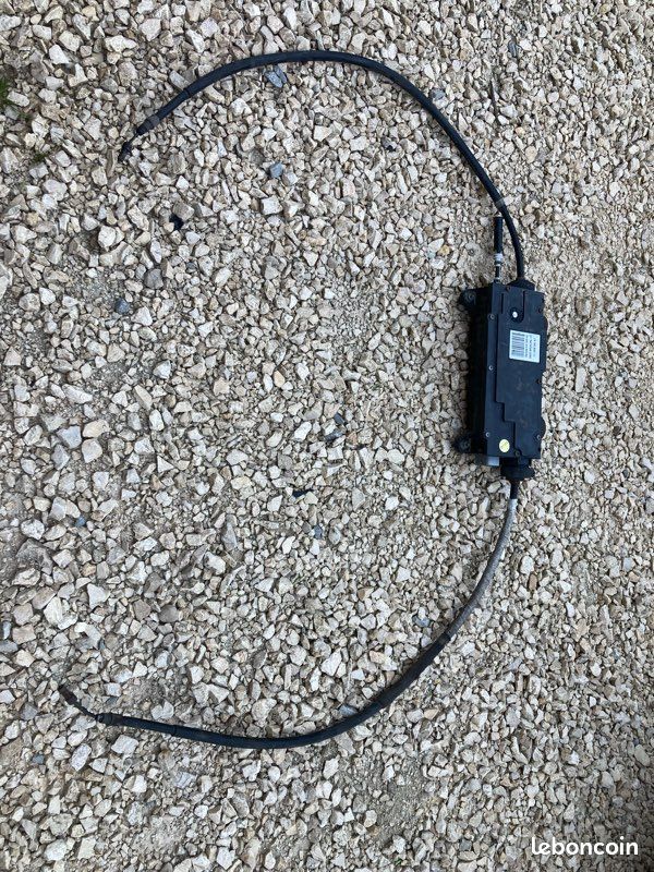 Frein à main eletrique - Équipement auto