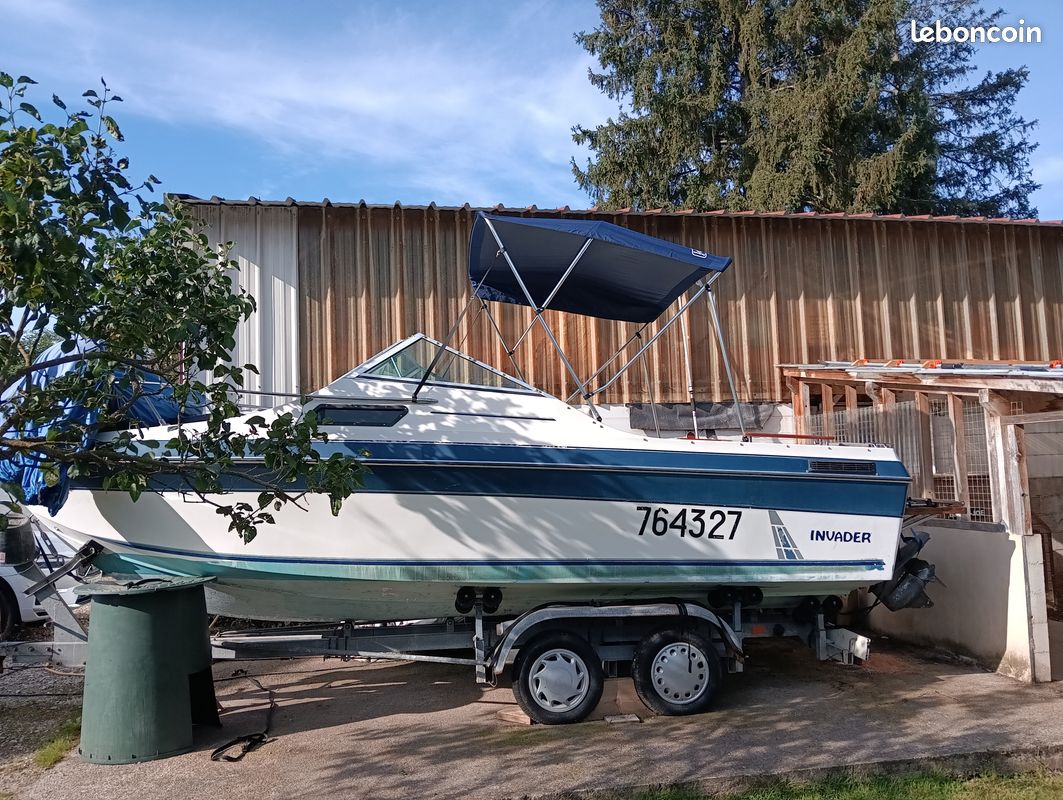 Bateau Invader V 210 Cuddy + Remorque - Nautisme