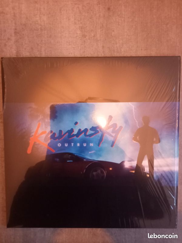 Kavinsky outrun vinyl 33t - Collection
