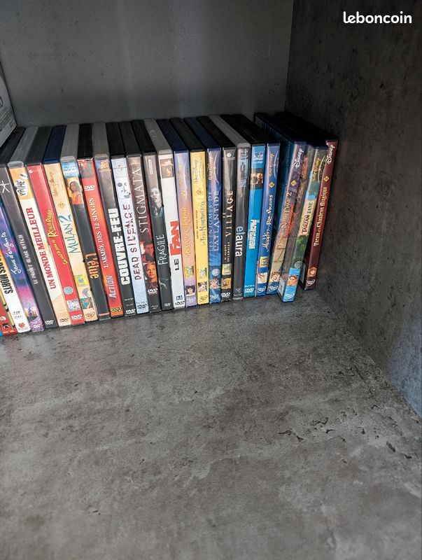 Lots 59 DVDs - DVD - Films